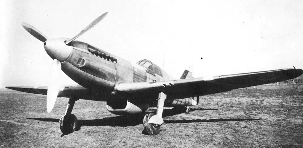 Protótipo concluído D.520Z em Toulouse; Fevereiro de 1943.