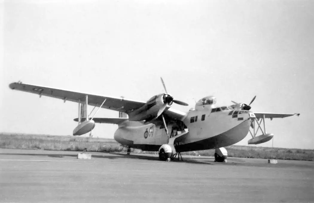 Mulding Flying Boat Not N.1401 Noroît le Snecma 12h enjineng