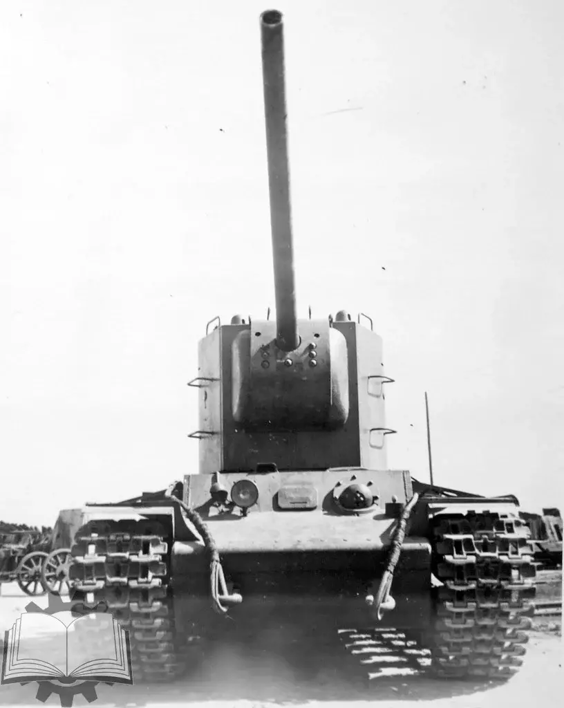 1941 yil iyun, 1941 yil iyunda Ziv-6 qurol bilan kv-2 bilan