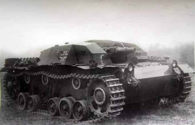 Testet i Sovjetunionen. Sturm Sau Stug III (Sturmgeschütz III)