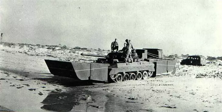 M18 Hellcat. Barangan istorya. Bahin sa duha.