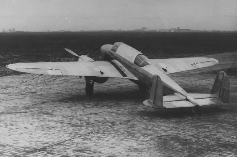ဂျာမနီကိုအနိုင်ယူရန်ပိုလန်သည်အဘယ်အရာစီစဉ်ထားသည်။ Multipurpose Bomber P. 38