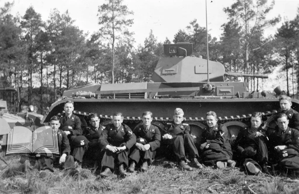 ในกองทัพ ausf.d pz.kpfw.ii เริ่มเข้ามาจากฤดูใบไม้ผลิ 1939 ของความสุขโดยเฉพาะอย่างยิ่งในกองทัพอย่างใดมองไม่เห็น