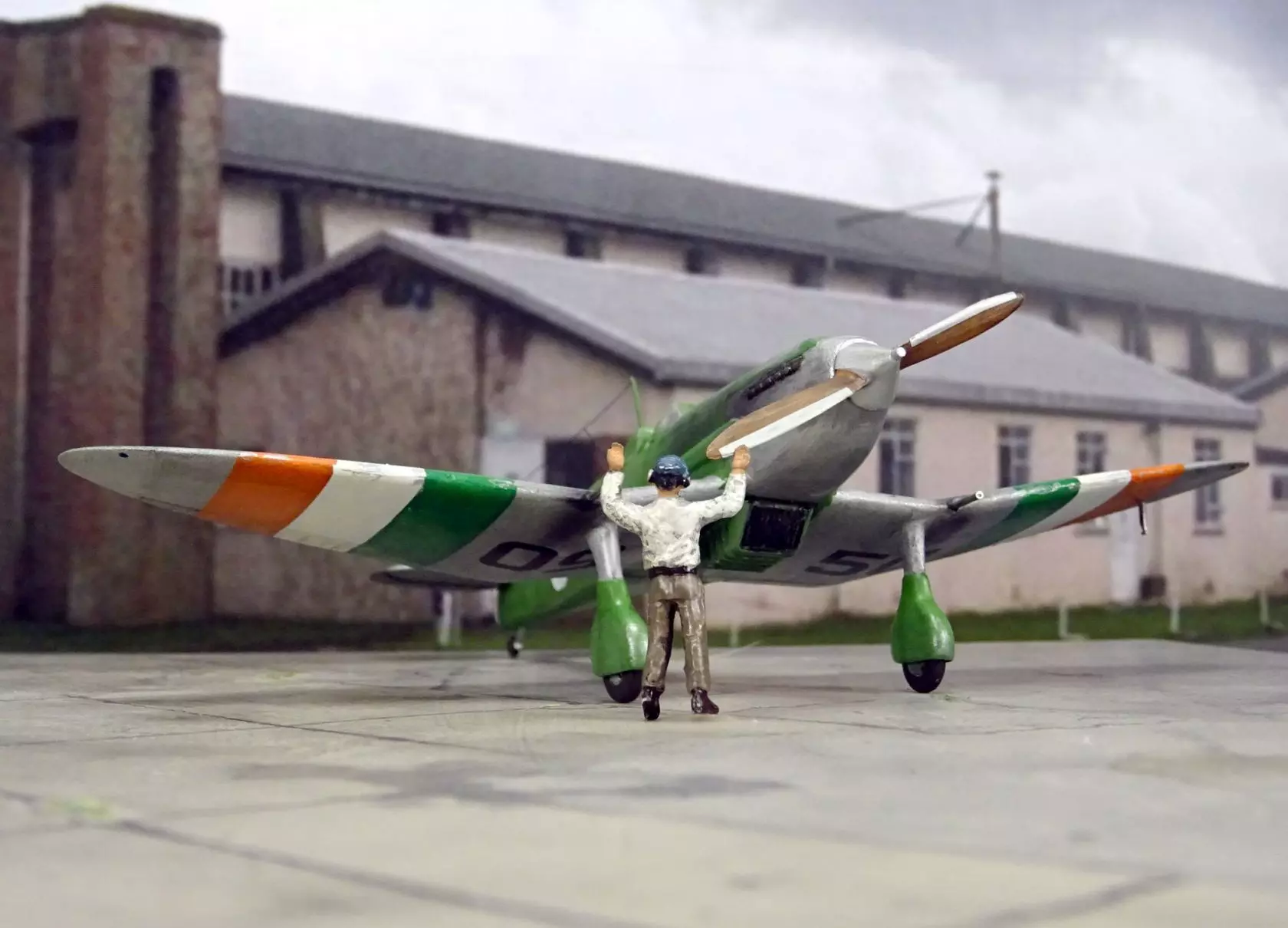 အိုင်ယာလန်စစ်တပ်၏လေ Corps ၏ပထမအကြိမ် Skylark MK.i (IRIS Army Air Corps - IACC), Dublin, Dublin; IRAN SULDLAND SARDANDARDARDARD SKR.I) Superminine Skylark MK.i (ဘေးထွက်နံပါတ် 50) မှ Dublin; 1938 အဆုံး။
