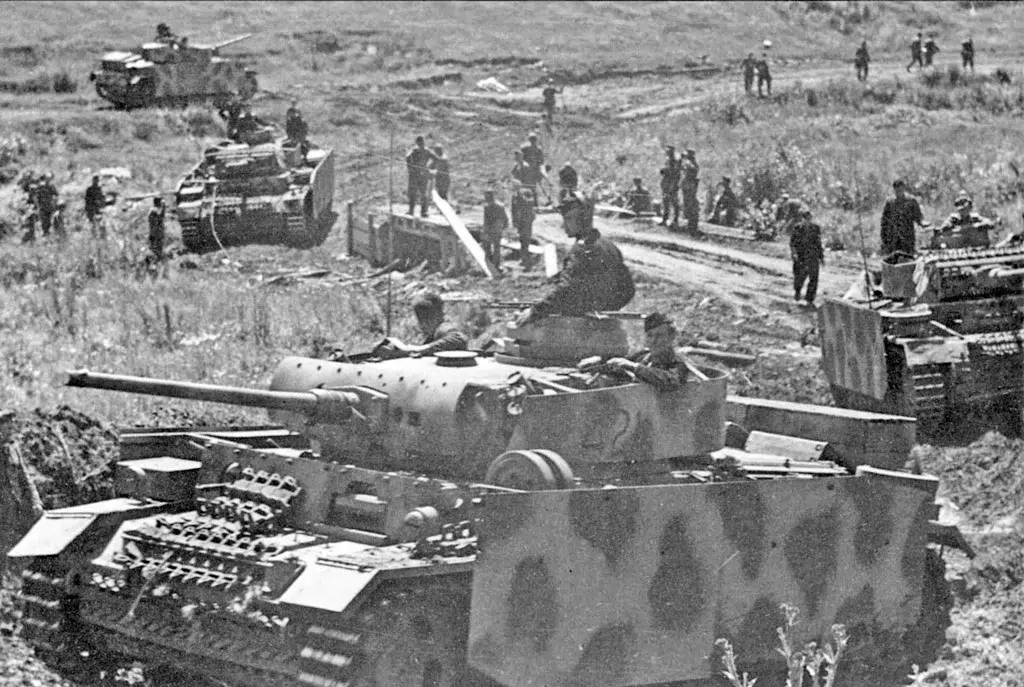 Debiutas pz.kpfw.iii su laivo ekranais vyko 1943 m. Liepos mėn. Kursko lanko