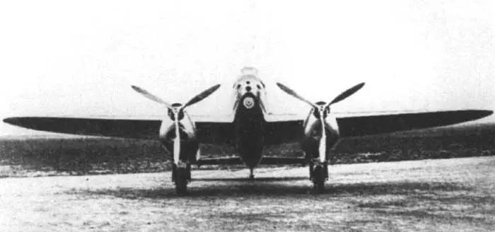 Die tweede prototipe PZL P-38 / II met Foka enjins