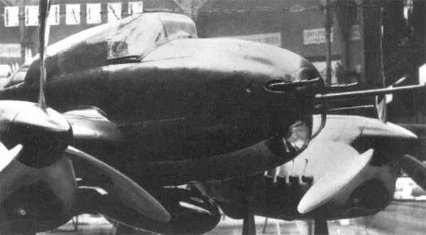 El segundo prototipo PZL P-38 / II, presentado en la aviación de París.