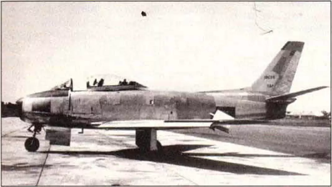 Il-Canadair Saber Mk.3 Fighter (numru tas-serje 19200), li fuqu Jacqueline Coran installat żewġ Rekords tal-Veloċità