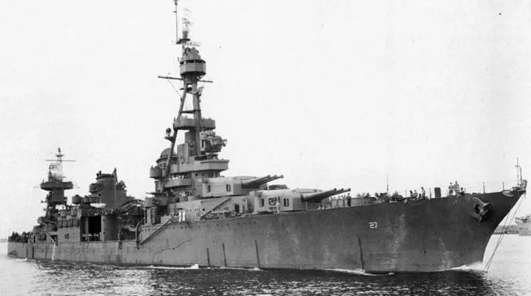 巡洋艦類型“Northampton”。美國。不是完美的，但下沉很難