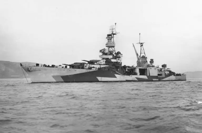 巡洋艦類型“Northampton”。美國。不是完美的，但下沉很難