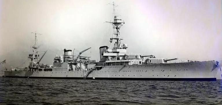 巡洋艦類型“Northampton”。美國。不是完美的，但下沉很難