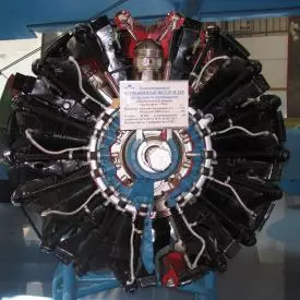 Gubat sa Motors. Ang kasaysayan sa pagporma sa panagsangka sa aviation. (Bahin i)