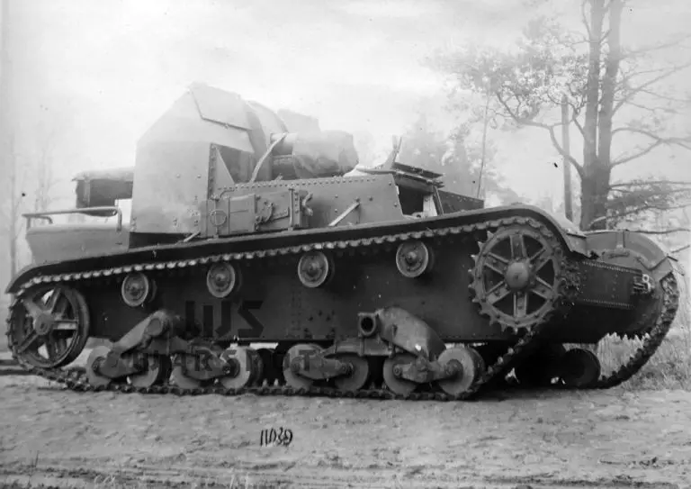 U proljeće i ljeto 1935. godine, su-5-2 još uvijek imao valjke za podršku stare gradnje