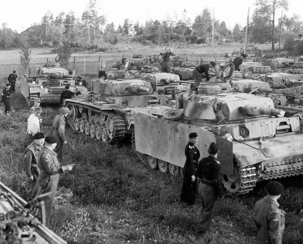 Pz.kpfw.iii ausf.n, na huling online na. Ang mga tangke ay nakakuha ng isang cymmer, pagbaril na kinuha sa Norway, Hunyo 1945