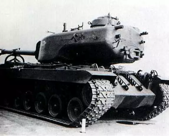 T30E1. Jasno viden nov poveljnik turret