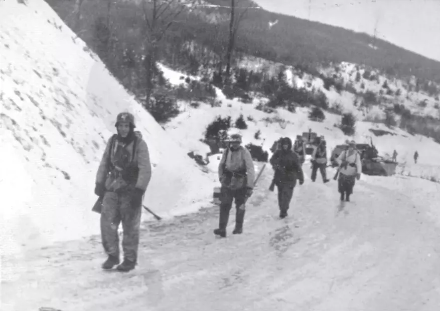 Piyoda joylashgan piyodalar "Vestland" ning "Vesterland" da 1945 yil 12 yanvarda, 1945 yil 12 yanvarda pilli tog'larda yo'lga boradi