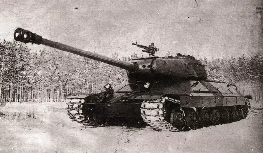 Erfarne swiere tanks is-6. de USSR