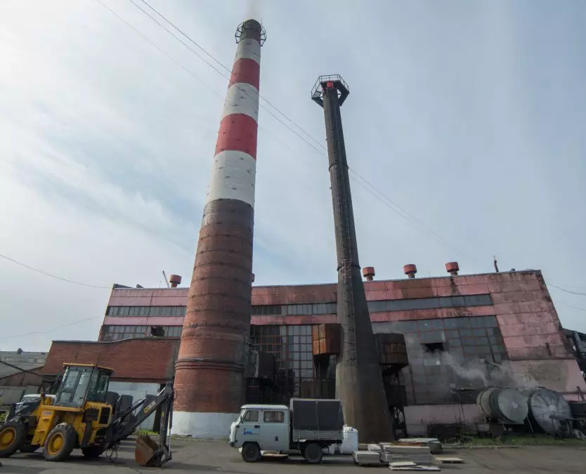 Güzel fabrika boru ve yeraltı strok