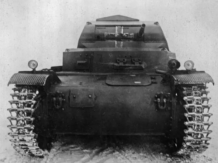 Testet i Sovjetunionen. Lys tank pz.kpfw.ii ausf.c