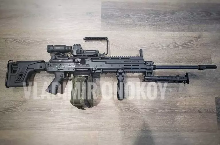 러시아 군대를위한 새로운 기관총. 「kalashnikov」를 걱정할 때 RPL-20 (핸드 - 총 벨트)