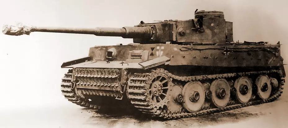 عيون النار من الحيوانات. اختبارات في المملكة المتحدة الدبابات الثقيلة PZ.KPFW.VI النمر