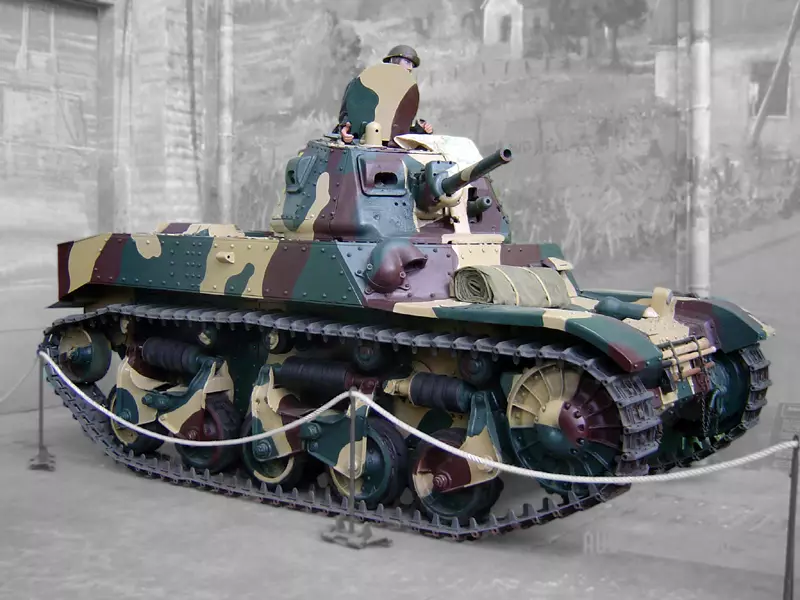 PZKPFW AMC 738 (F). (AMC 35) - 