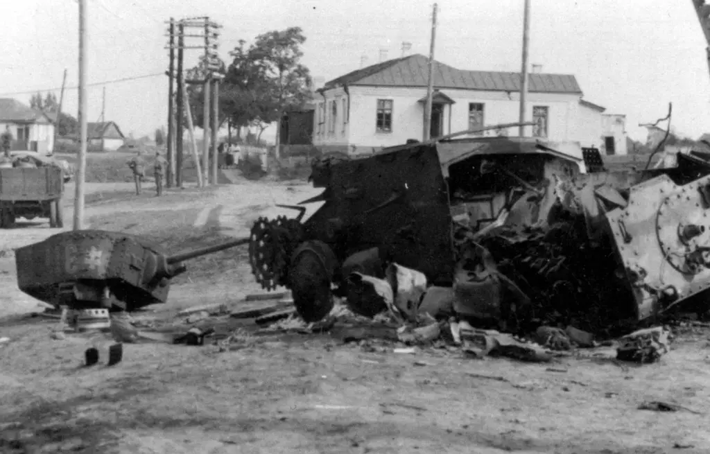 LT-38 V-3000, destroyed during the battles for Lipovets, July 22, 1941