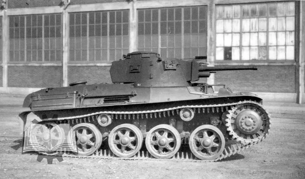 Chassis nûmer 61 nei transformaasje yn 'e holle tank strv m / 38