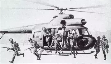 Alternatieve varianten van de MI-24 gevechtshelikopter. De USSR. 60-e.