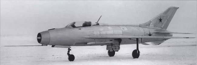 MIG-23. Mae un enw yn llawer o awyrennau. Rhan 1