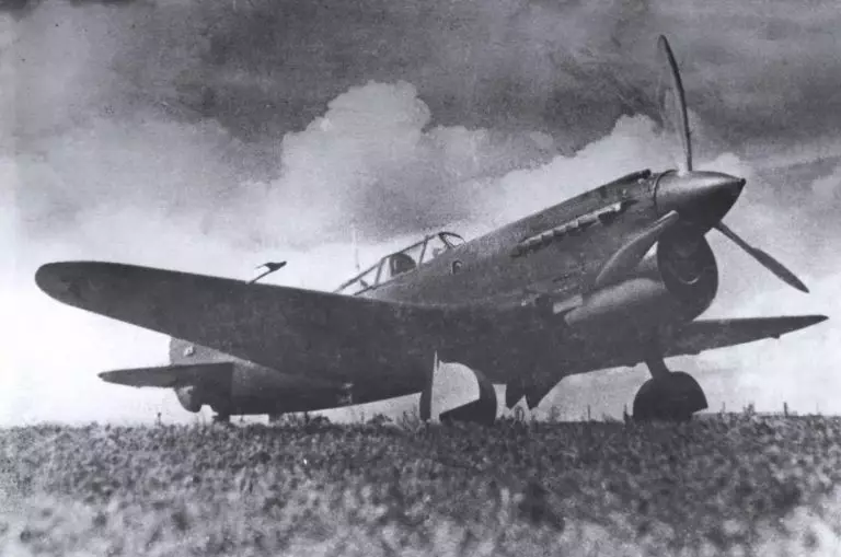 Prototype de combattant expérimenté et-110