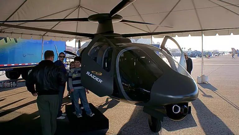 Sikorsky S-97 Raider (SicorSky S-97) - in yntelliginsjehelikopter fan it Amerikaanske bedriuw Sicorska-fleantúch, boud op in coaxial skema mei in push-skroef yn 'e sturt