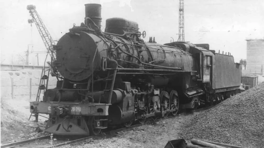 I-Steam Locomotive FD-2161 eDepot Bryansk 2. Isithombe se-ilsina yu.l., Ephreli 1984.