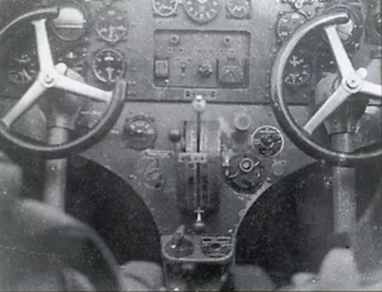 Airplane dashboard W 34