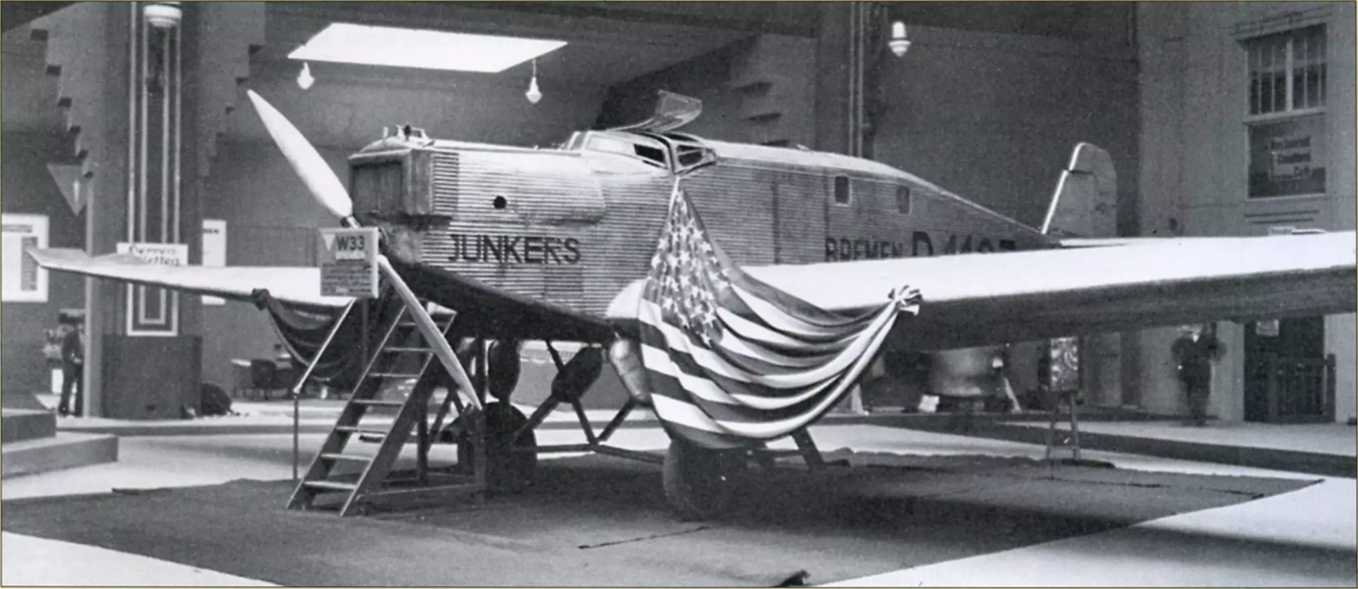 המפורסם W 33 ברמן, אשר בשנת 1928 הראשון עשה טיסה על פני האוקיינוס ​​האטלנטי בכיוון ממזרח למערב