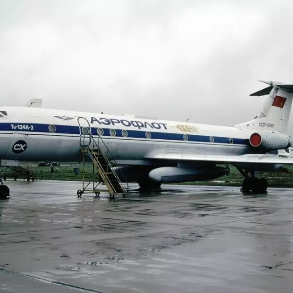 TU-134, jet, kwezolimo ...