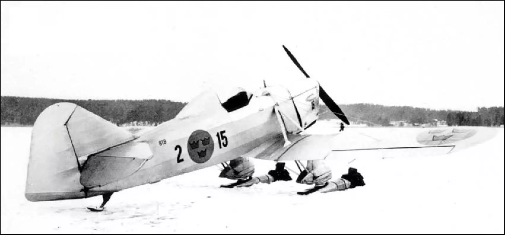 Vybavený Sparmann P1 C / N 818 Lyžiarsky podvozok bol prevádzkovaný ako súčasť F 2 Hägernäs. V januári 1947 bolo lietadlo odstránené z prevádzky a poslané na vrstve