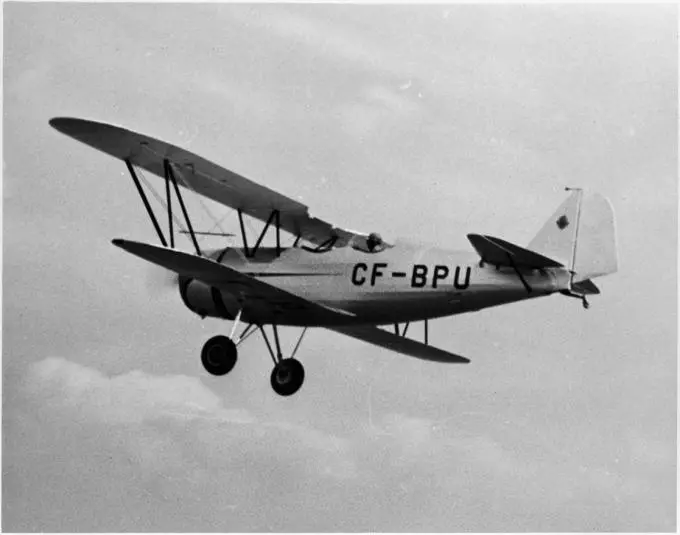 Frukt av frigjøring. CCF Maple Leaf Trainer II