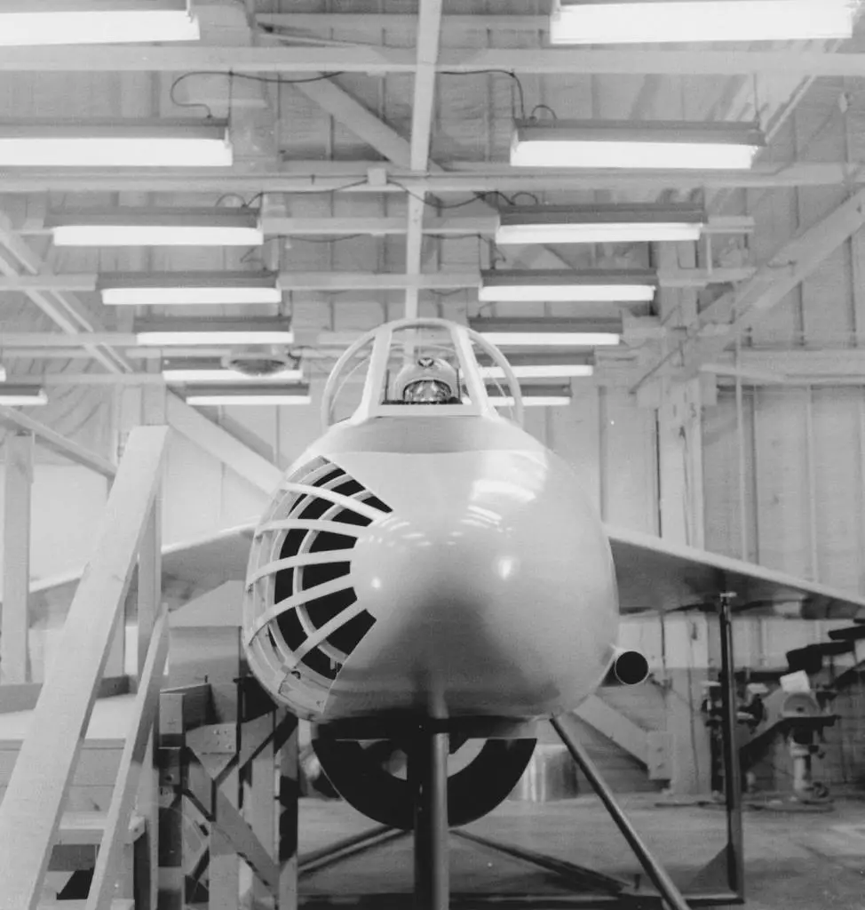 Northrop N-102 Houten Bomber Fighter Untwerp MOCKUP. De yndieling fan 'e Amerikaanske loftmacht en de fiktive seriële keamer wurde op' e yndieling dellein.