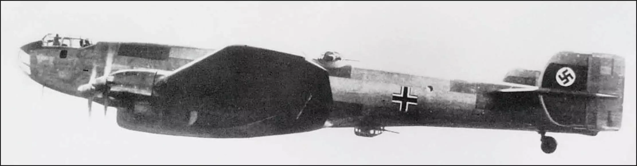 Unatoč činjenici da je ova slika formiranje fotografija, on pokazuje dobro kako bi serijski Far Bomber ju 89 mogao izgledati s obrambenim oružjem s obrambenim znakovima. Na slici su pokrenuli glavne police i zaklopke, a odbijeni aeroni su ostali na mjestu. Ove i druge slike s kolekcije herberta