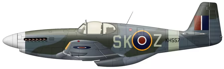 Mustang MK.III (P-51C-10 núm. 44-10982 amb la sala de sèrie britànica KH557 i el codi SK-Z SK-Z) de la 165a Esquadró de la Royal Air Force, on va volar el 10 d'abril el 10 d'abril, 1945 John Heshop. L'avió porta un camuflatge britànic estàndard des d'un verd fosc verd fosc i gris amb un gris oceànic blau amb superfícies superiors i laterals amb gris clar de color gris mitjà amb elements d'identificació ràpida estàndard: comú per a tots els combatents de Sky Strip sobre el fuselatge i la característica per "Mustugs" nas blancs i les mateixes tires dels avions de l'ala i el plomatge horitzontal