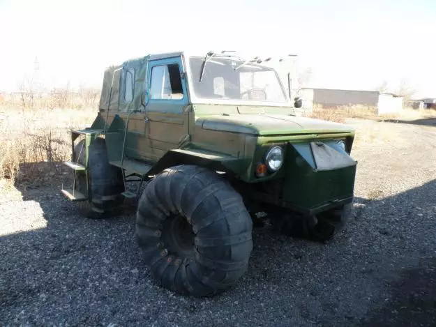 Alternative ferzje fan Amphibian Car.