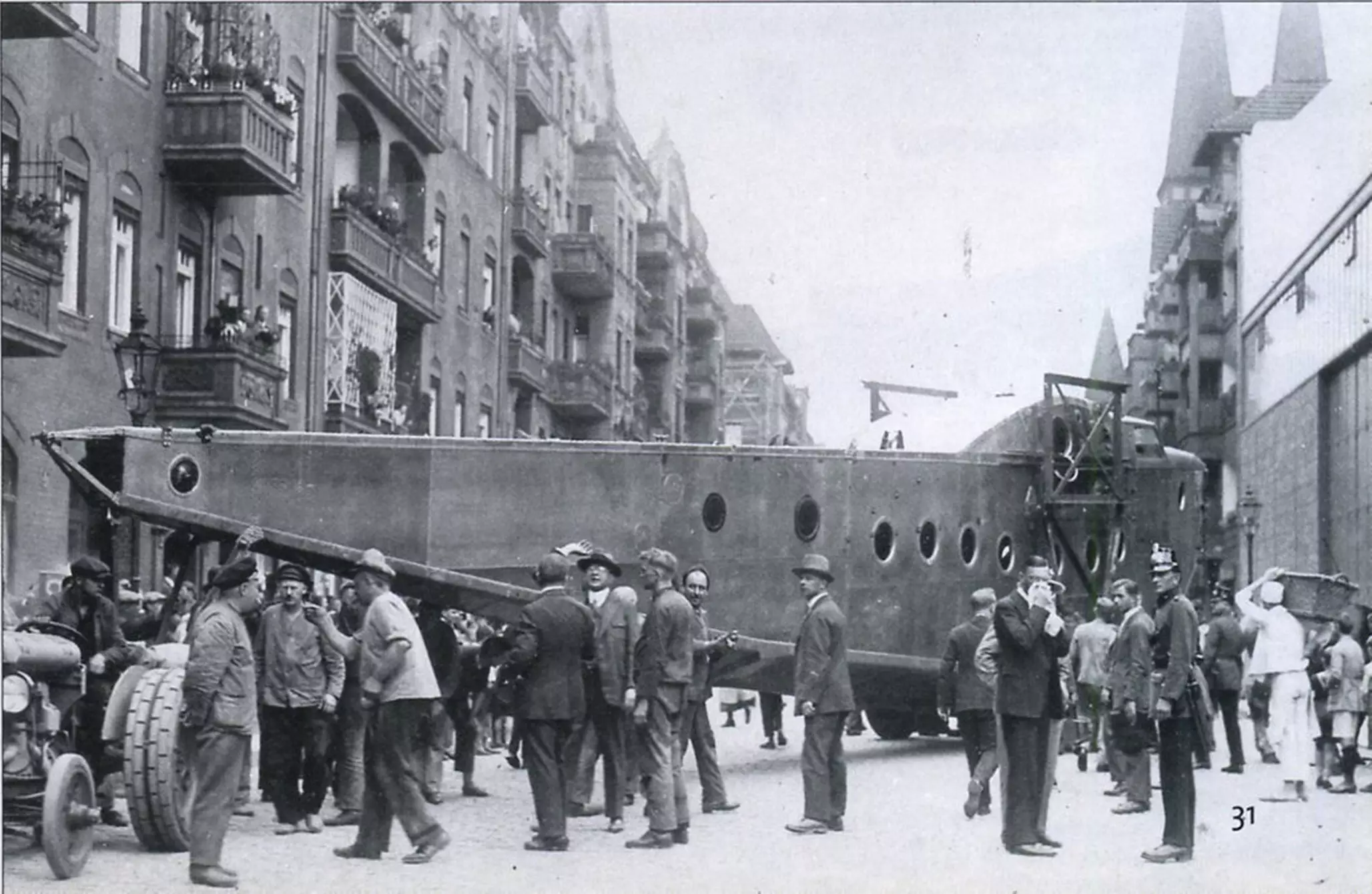 De Flying Boat Rohrbach Romar wie in grut fleantúch en nettsjinsteande de mislearring waard in wichtige mylpeal yn 'e fabrikaazje fan it produsearjen fan alle metalen fleantúch