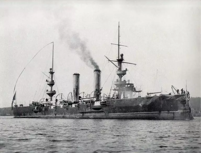 Maayo kaayo nga pagpalit. Armored Cruiser Cl-22 