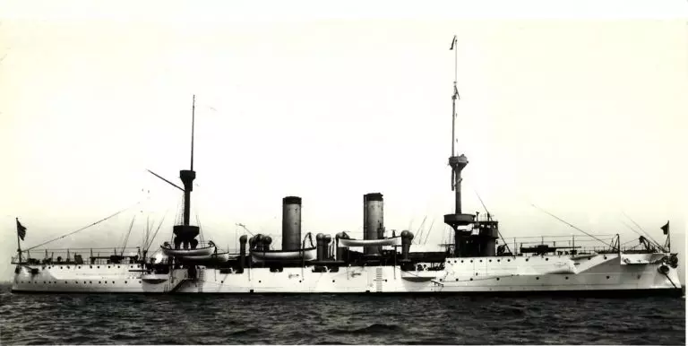 Maayo kaayo nga pagpalit. Armored Cruiser Cl-22 