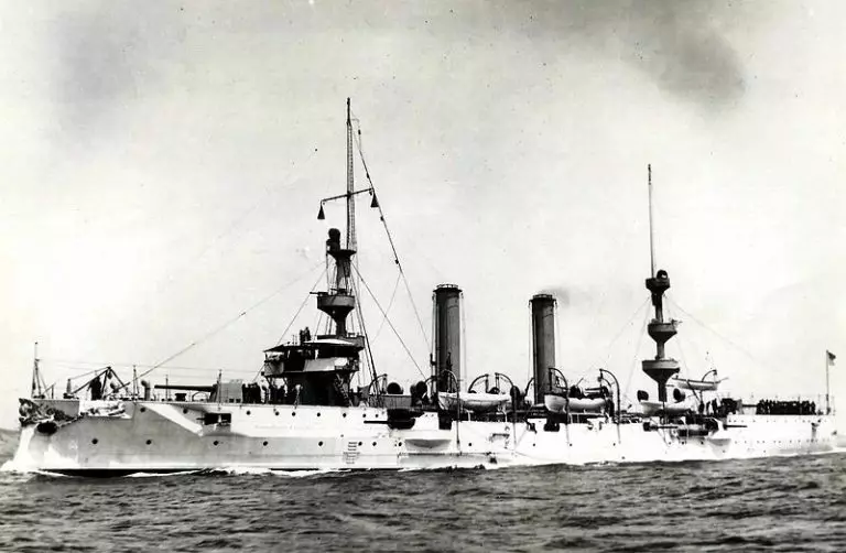 Maayo kaayo nga pagpalit. Armored Cruiser Cl-22 