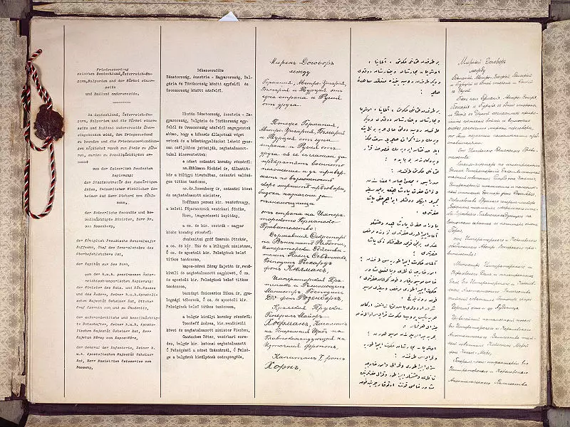 Chủ nghĩa cộng sản thay thế, hoặc đưa ra kế hoạch năm năm đầu tiên vào năm 1925!