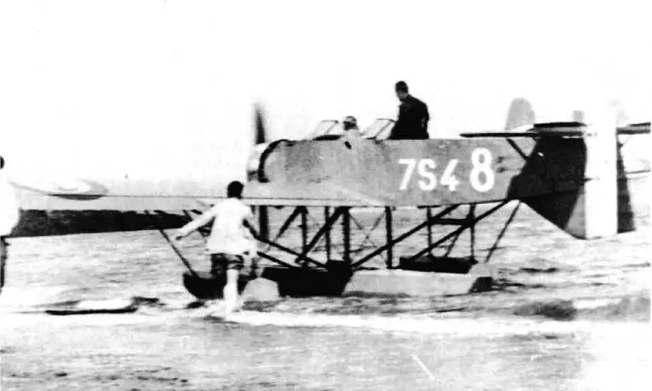 Iskusni plutajući seanplane Besson MB-411