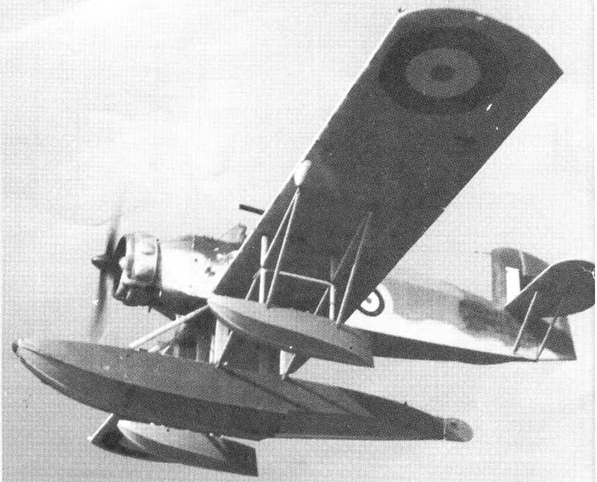 Erfarne flyte seaplane-scout Besson MB-411 som en del av rnas