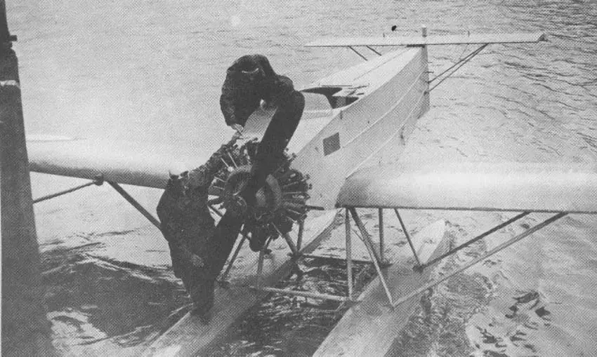 Erfarne Float Seaplane Bedding Besson MB-35 Passepartout på Fleet Tests